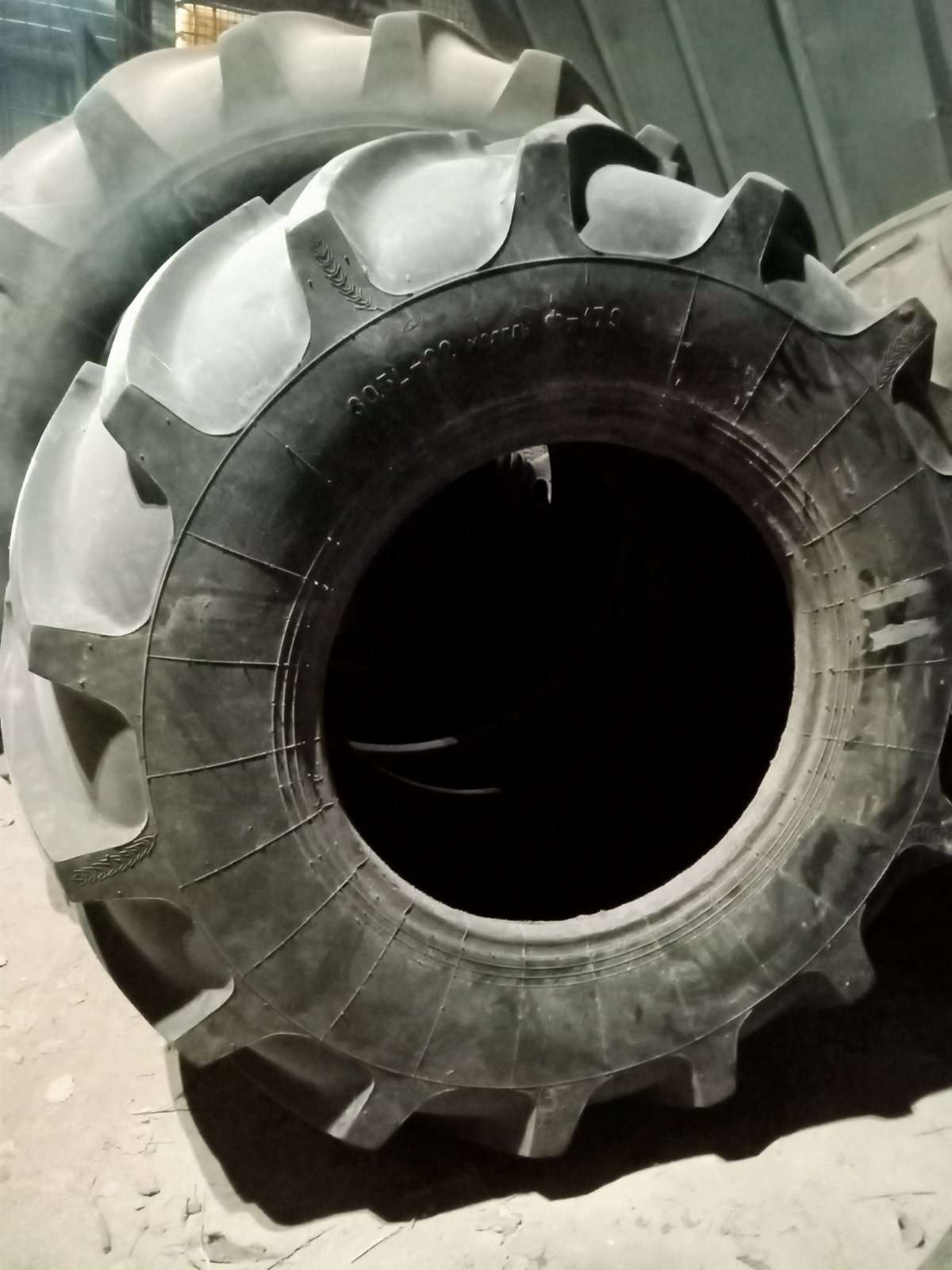 Купить Бу шина 30.5L32 Dneproshina (25000 грн.), Днепр | Объявления ...